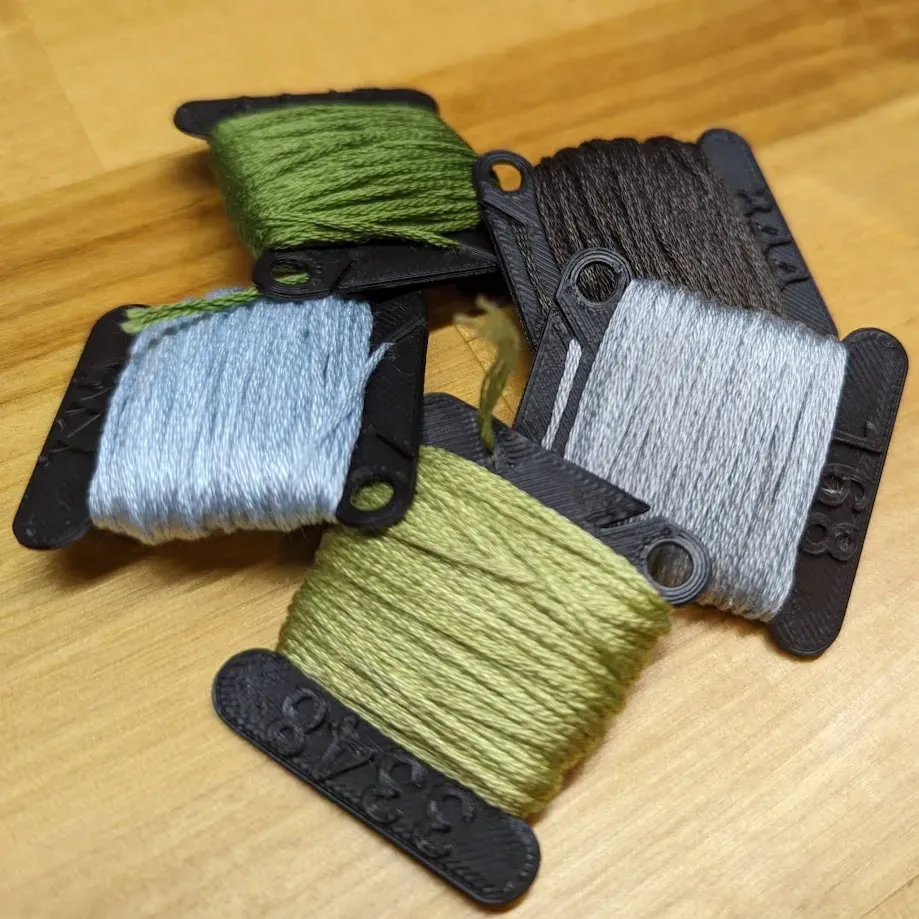 Floss Bobbins with DMC Color Labels by EmeraldFlame - MakerWorld