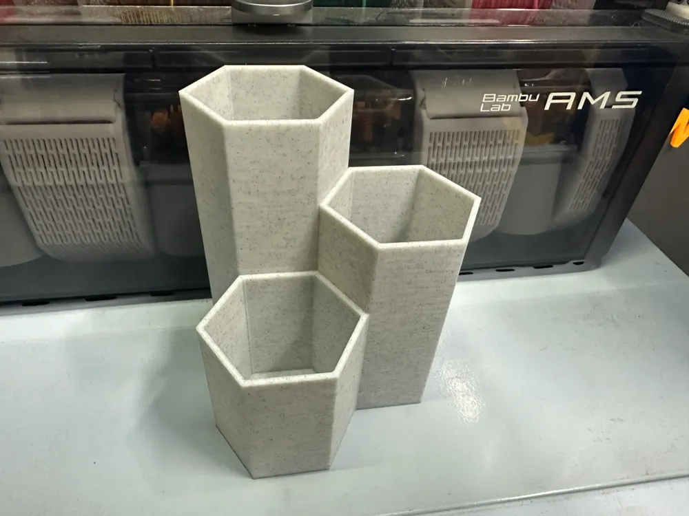 Triple Hexagonal Pen Holder (Printable on A1 mini) by Miao Jiabo ...