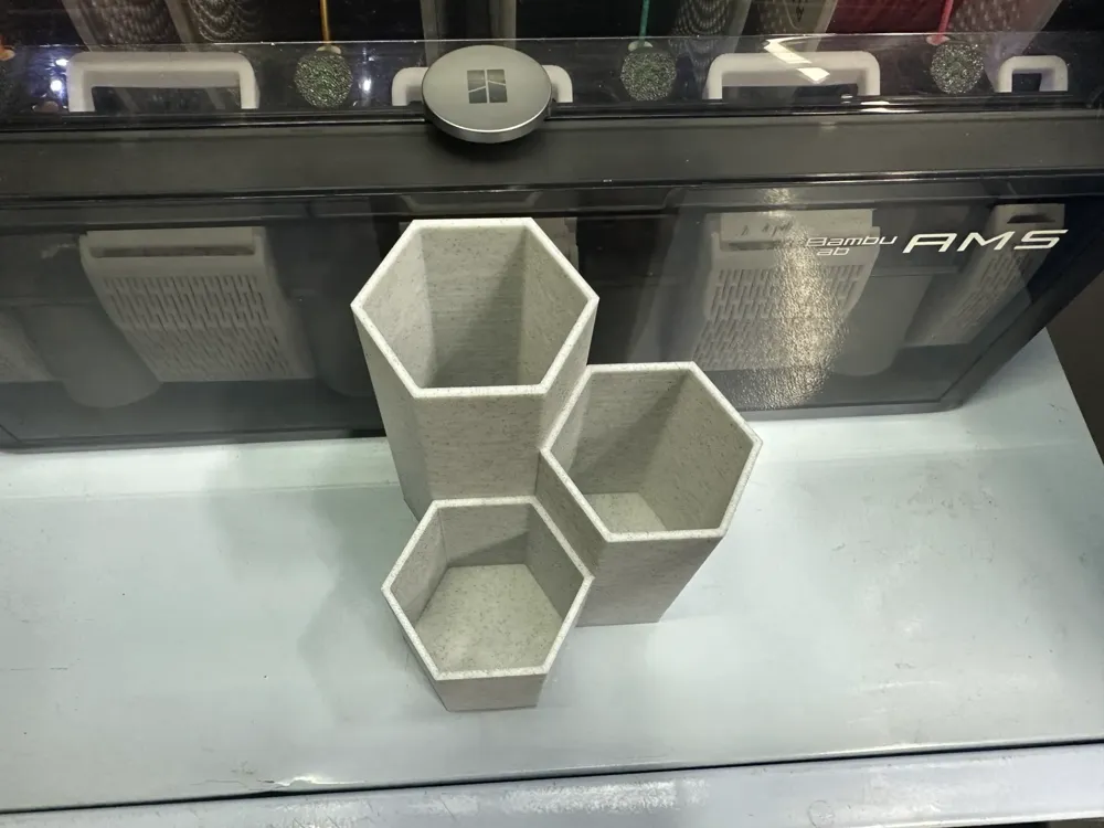 Triple Hexagonal Pen Holder (Printable on A1 mini) by Miao Jiabo ...