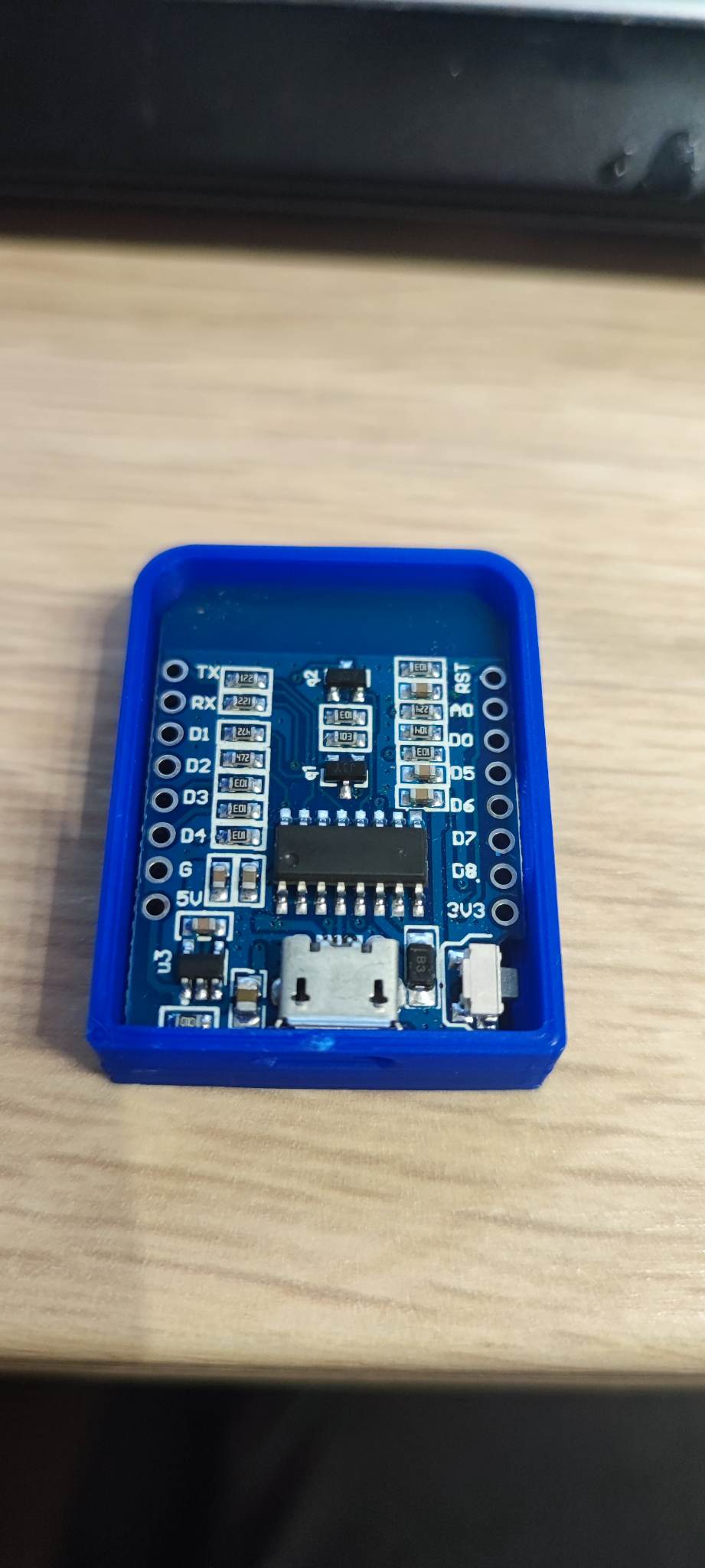 Wemos D1 mini box by printtron_maker - MakerWorld