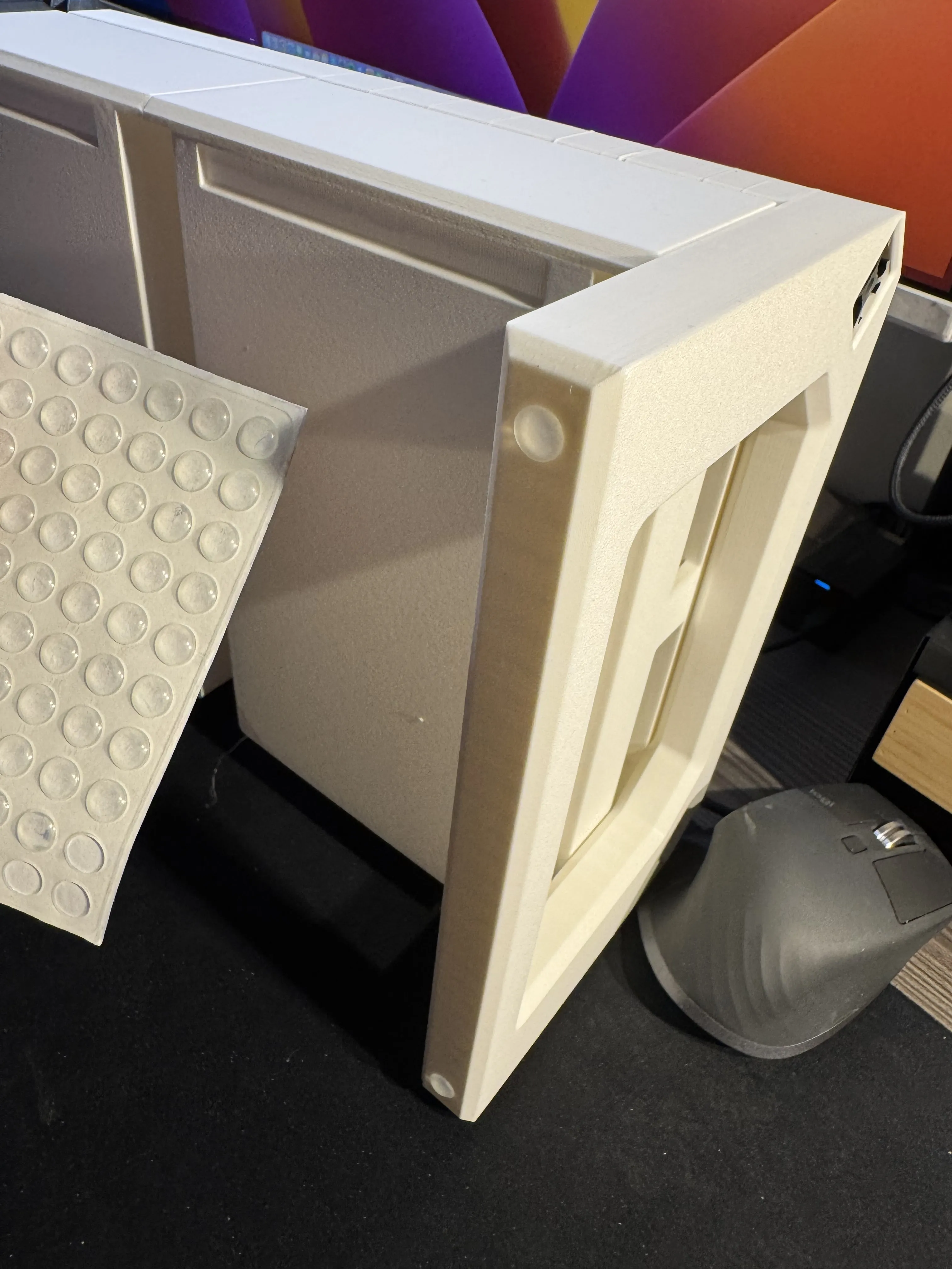 Infinity Monitor Riser | Fully Center-Suspended by Apumia MakerWorld ...