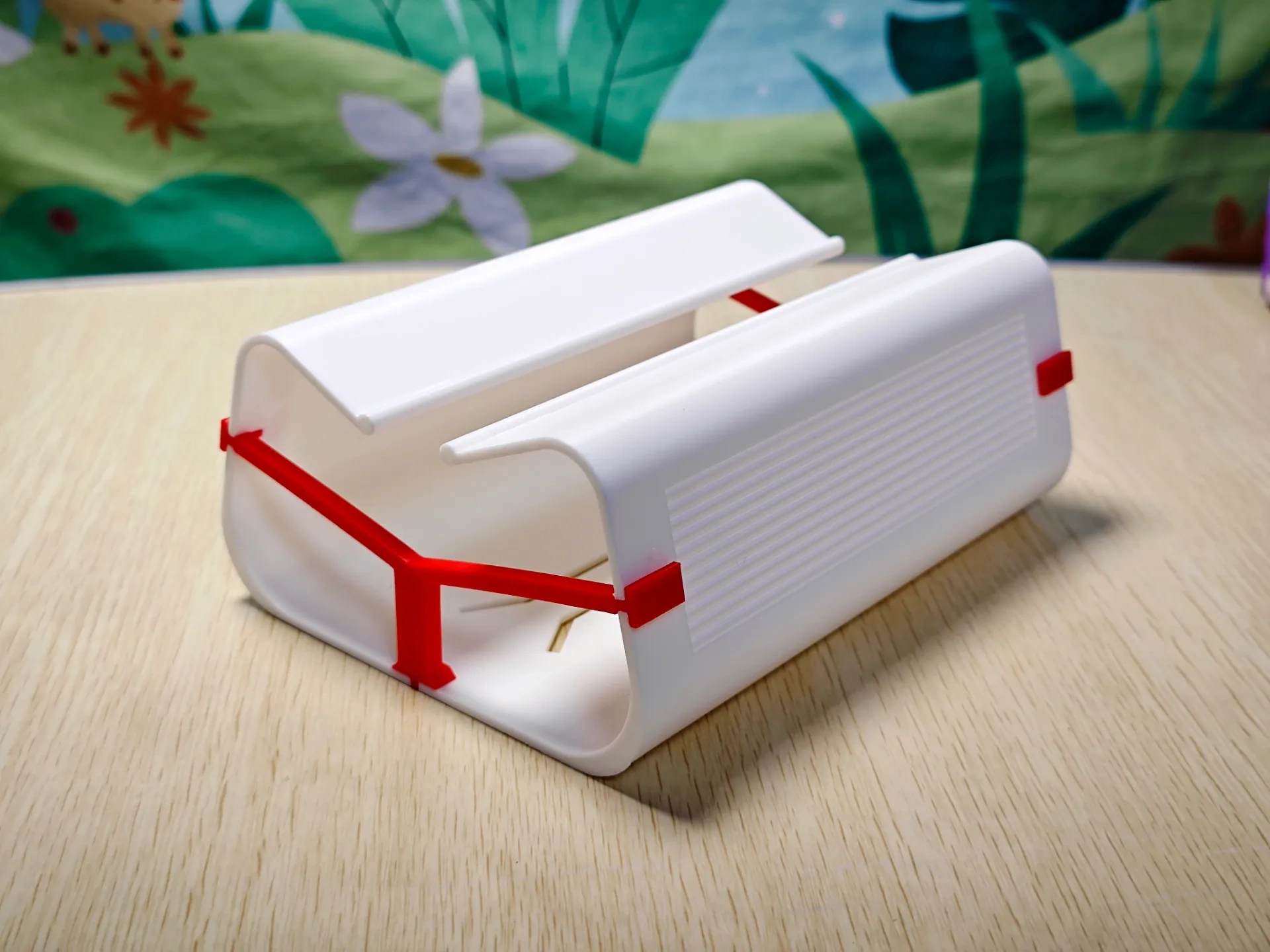 Minimalist Conceptual Tissue Box—Color Separation, Material Saving ...