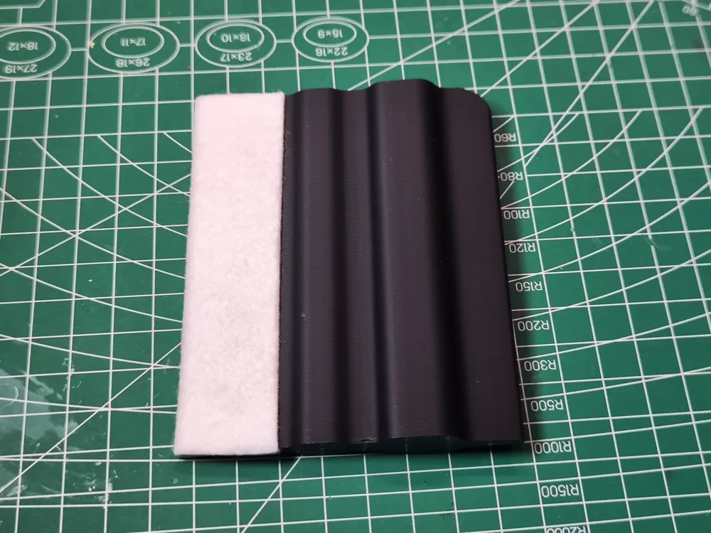 Squeegee for Car Wraps and Decal Application by 余火 MakerWorld: Download ...