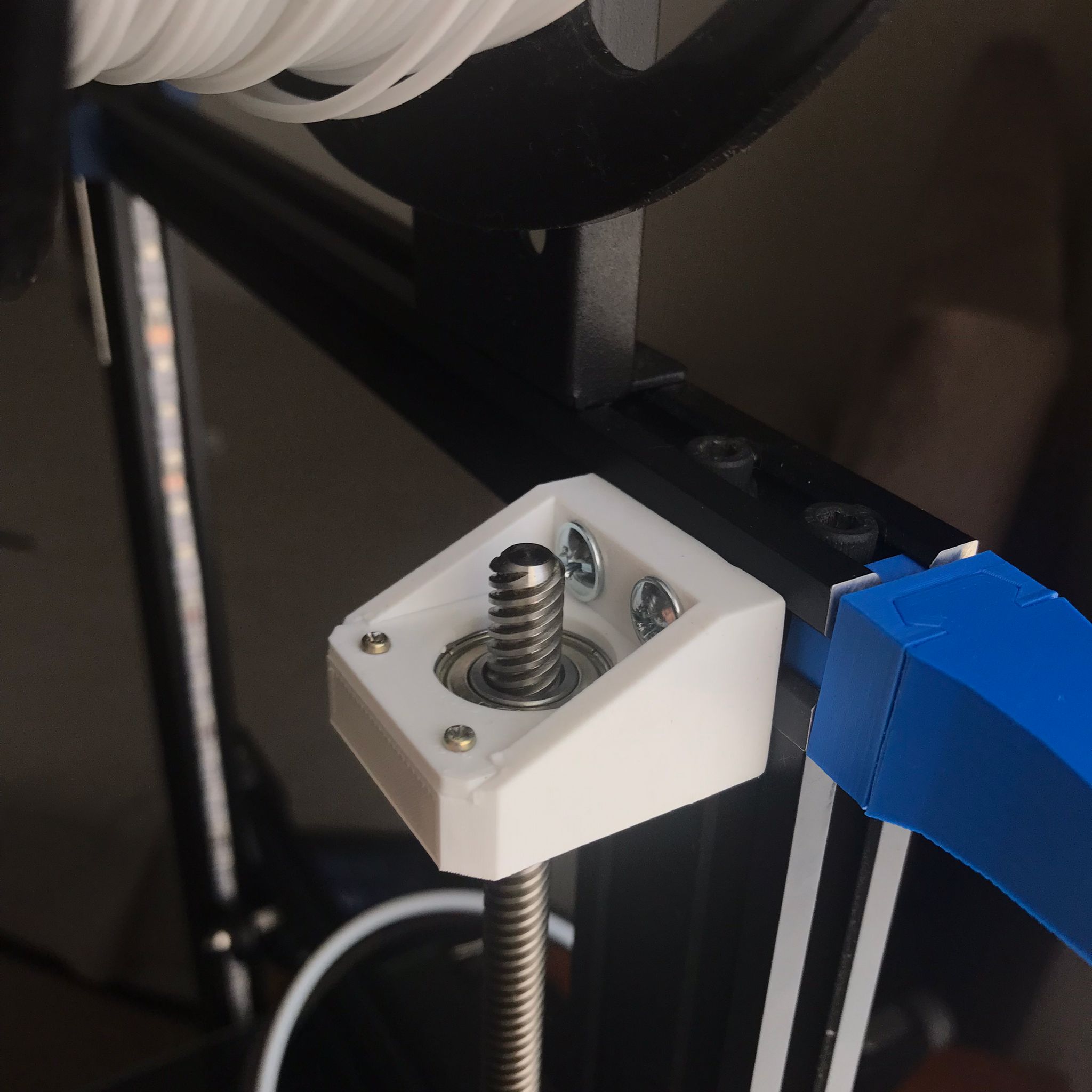 Ender 3/Pro/V2 Z Axis Fit Stabilizer by Iron_Modeler - MakerWorld