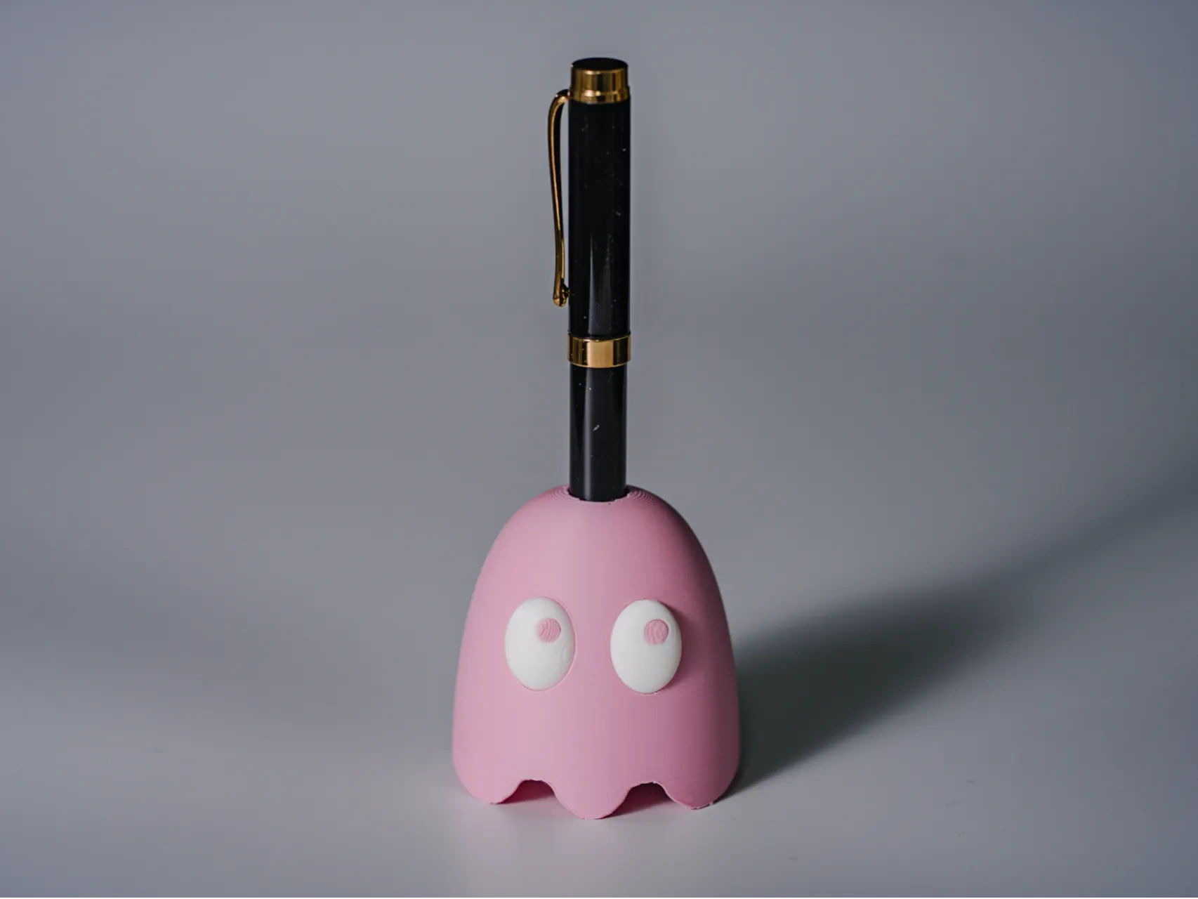 Pac-Man Ghost Pen Holder by AtamiSquare - MakerWorld