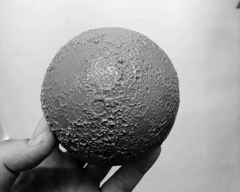 Moon by pixelhub - MakerWorld