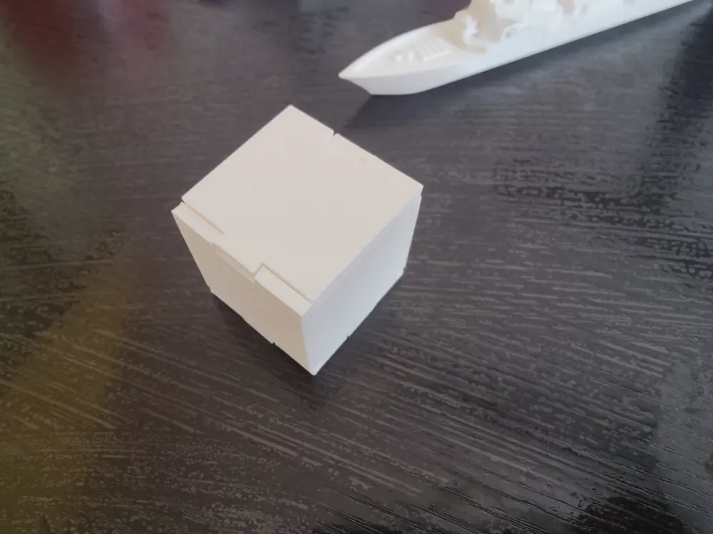 Cube Unfolding_Hinged Box by 无章 - MakerWorld