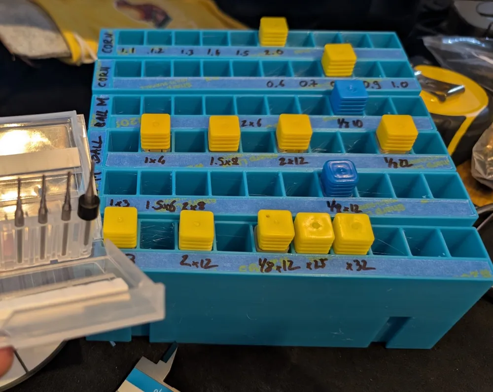 1/8" CNC Bit Organizer (Carvera Bits and Others) by KrhomMakerWorld ...