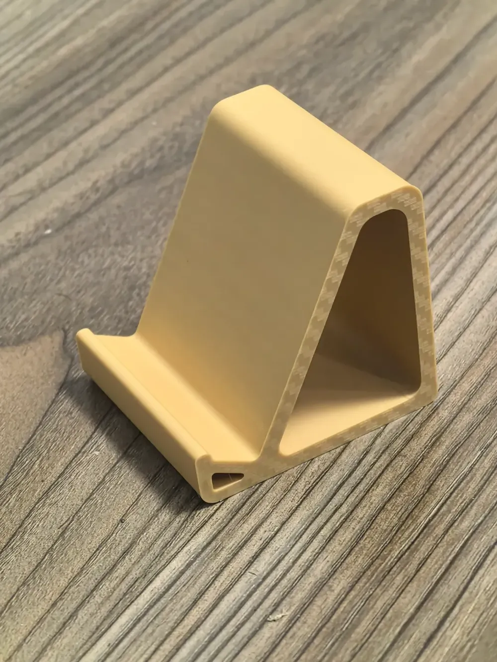 Simple Phone Stand by kefan MakerWorld: Download Free 3D Models