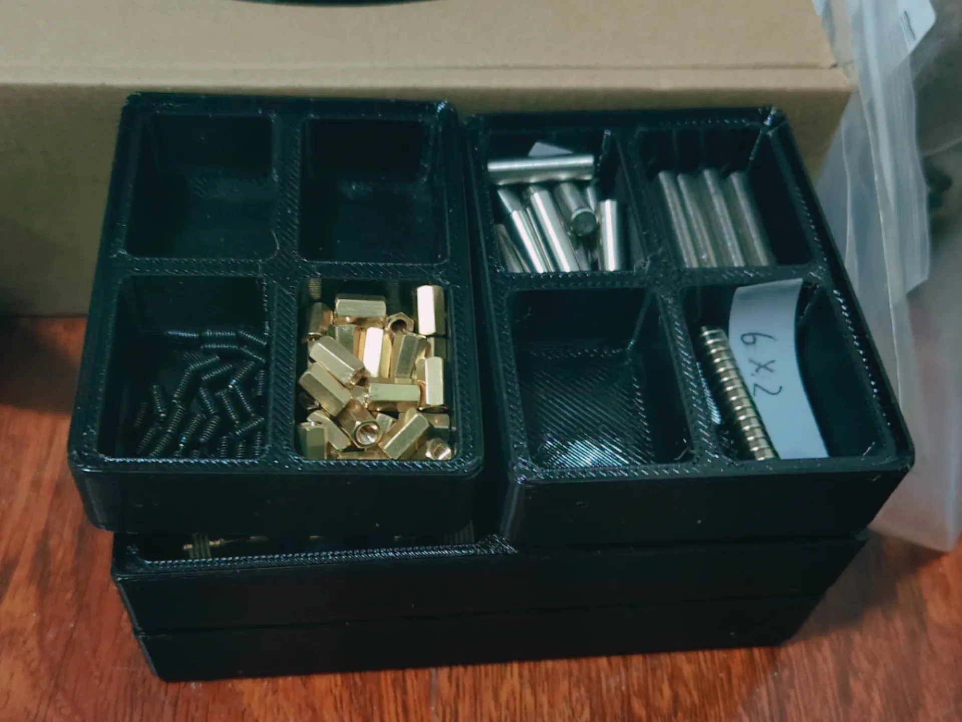 Parametric Stackable Parts Box by 六个骨头 - MakerWorld