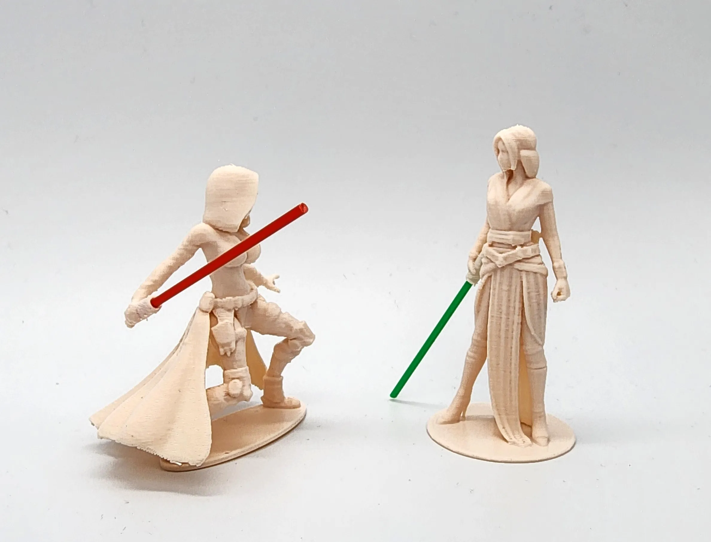 Female Jedi Miniature w/Filament Lightsaber - Free 3D Print Model ...