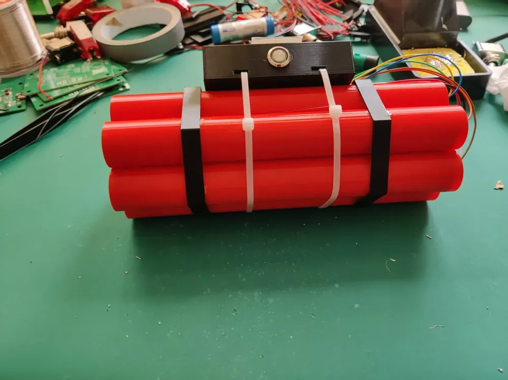 Countdown bomb model clock printable parts by user_1517808604 - MakerWorld