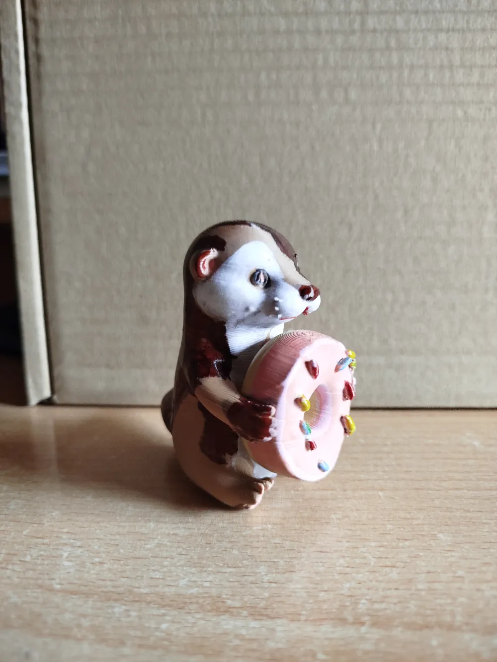 Otter the Donut by Jeryoart - MakerWorld