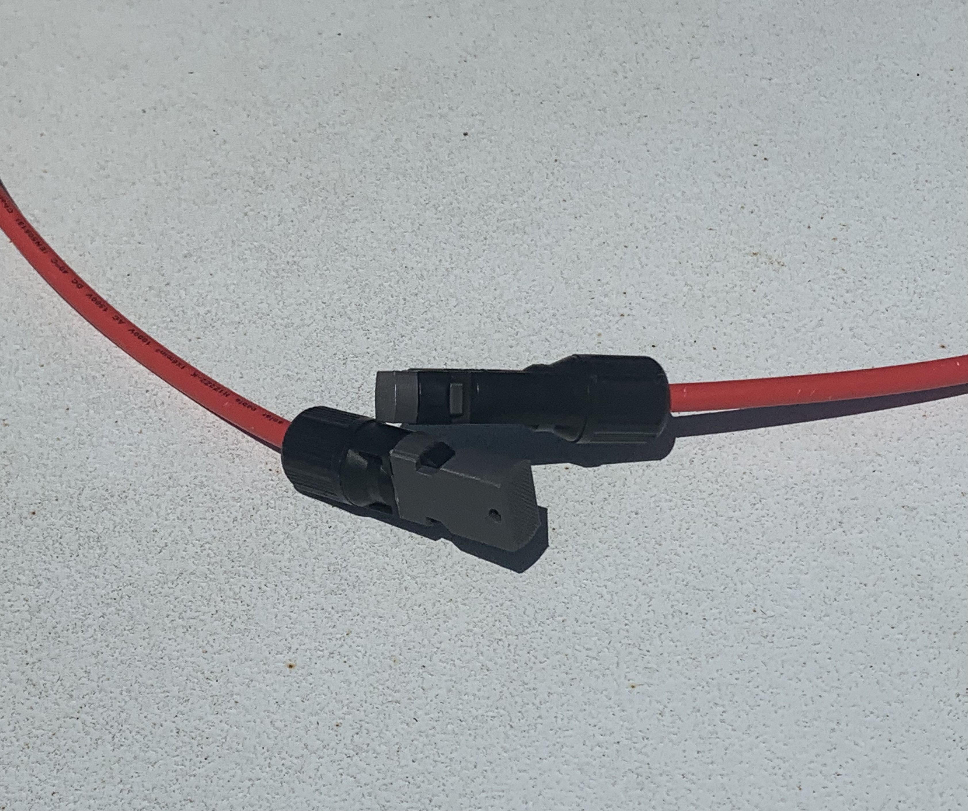 Protective Covers for MC4 Solar Panel Connectors by NeoTronX - MakerWorld