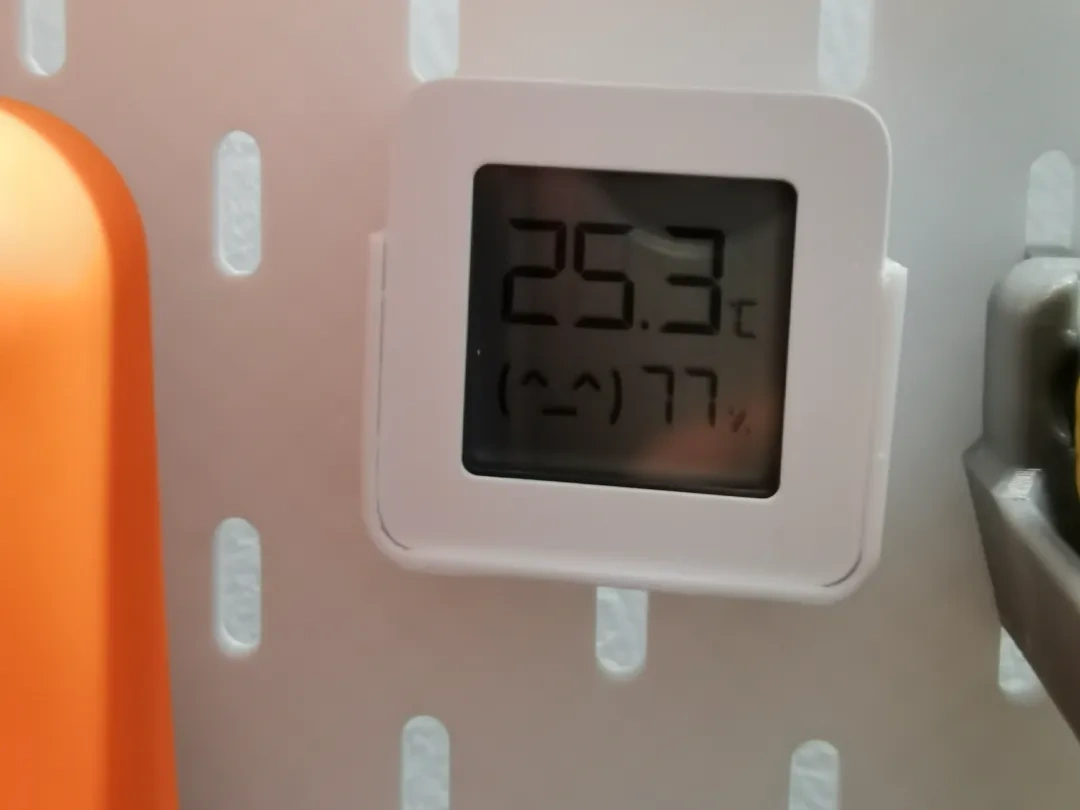 IKEA pegboard (3mm) Xiaomi Temperature and Humidity Meter 2 hook ...