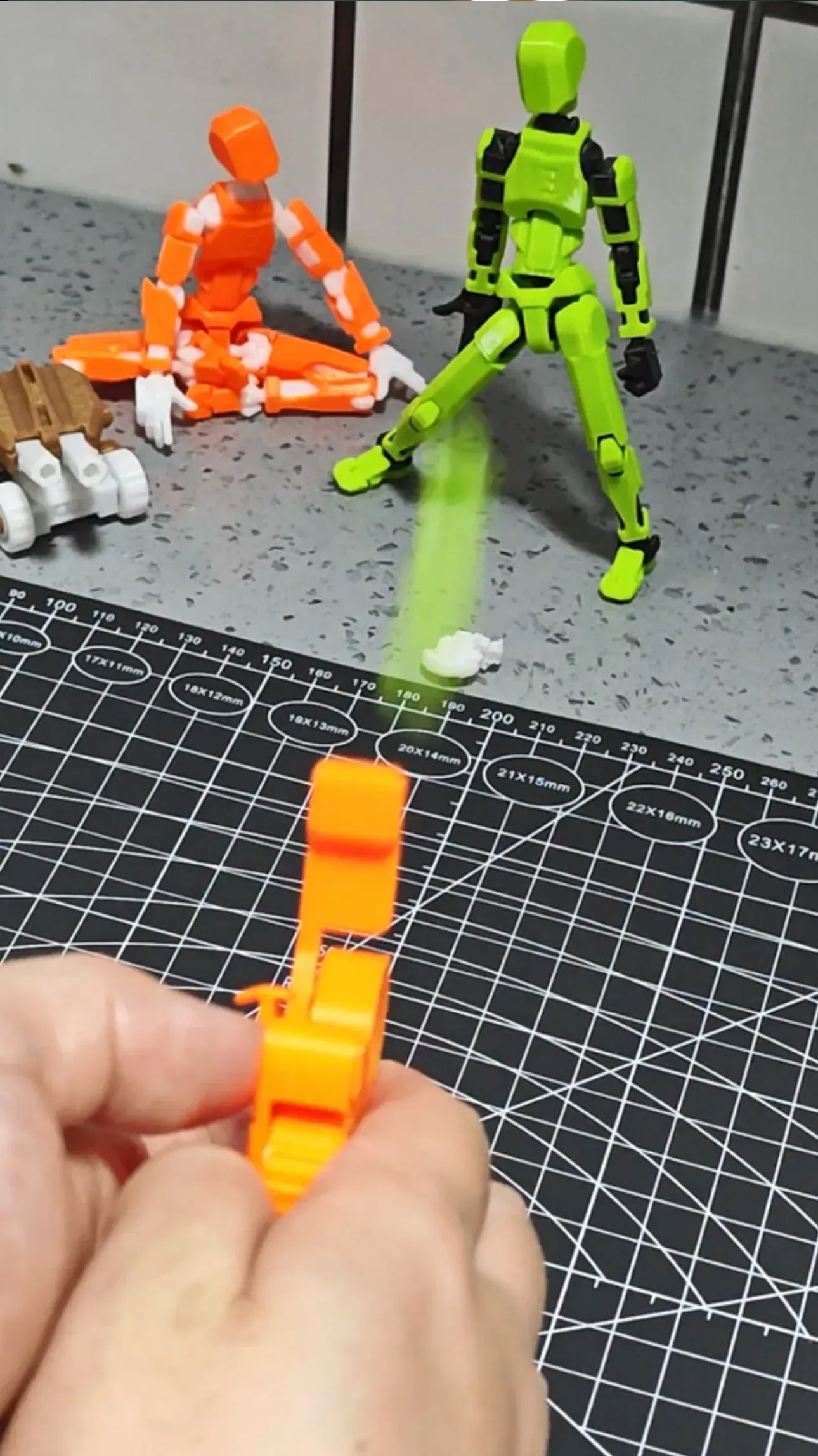 Seven-in-one launchable fidget toy - Free 3D Print Model - MakerWorld