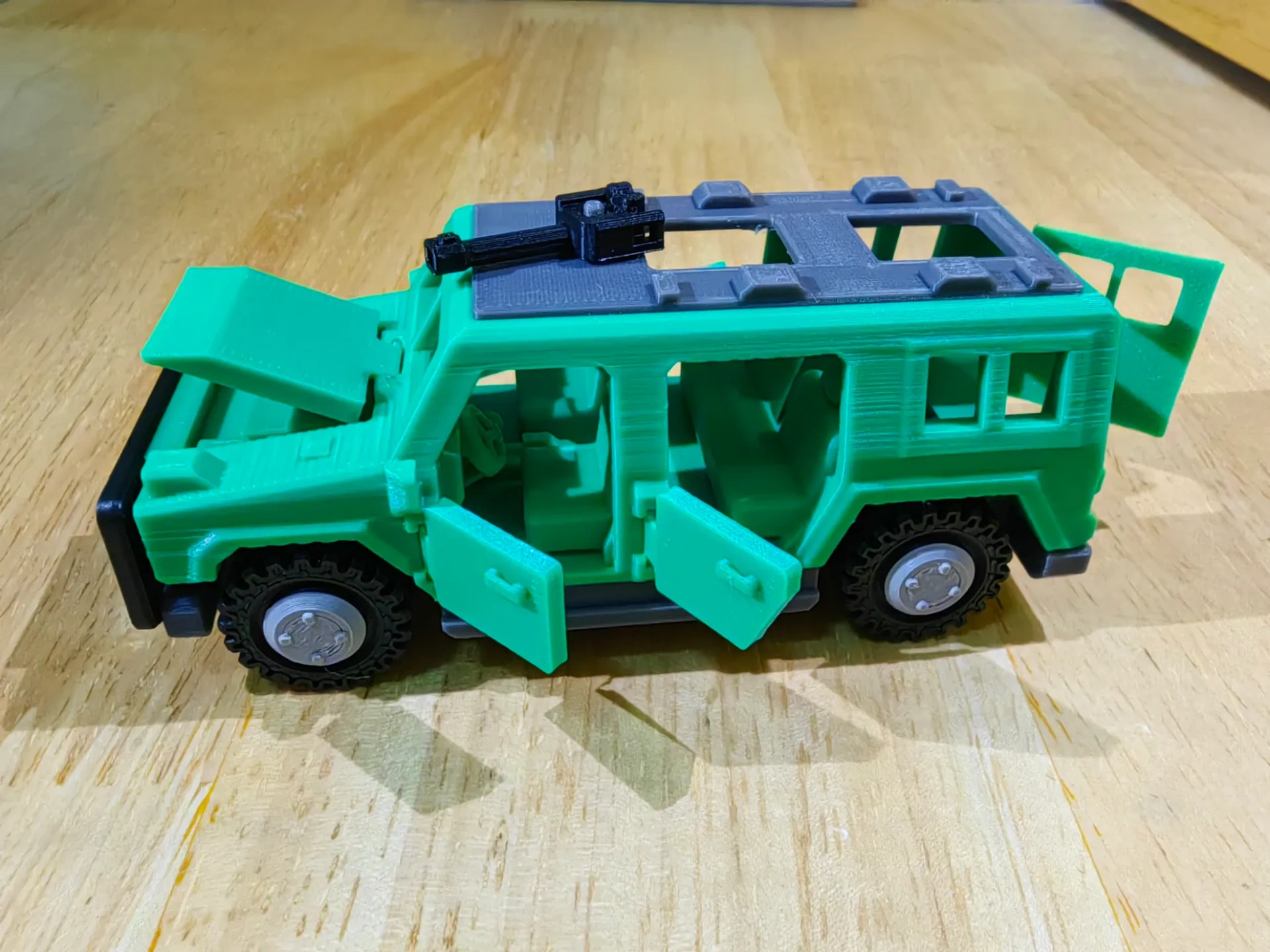 Dongfeng War Truck--93mm long, uses 45 grams of material by TianMen ProgramMakerWorld: Download ...