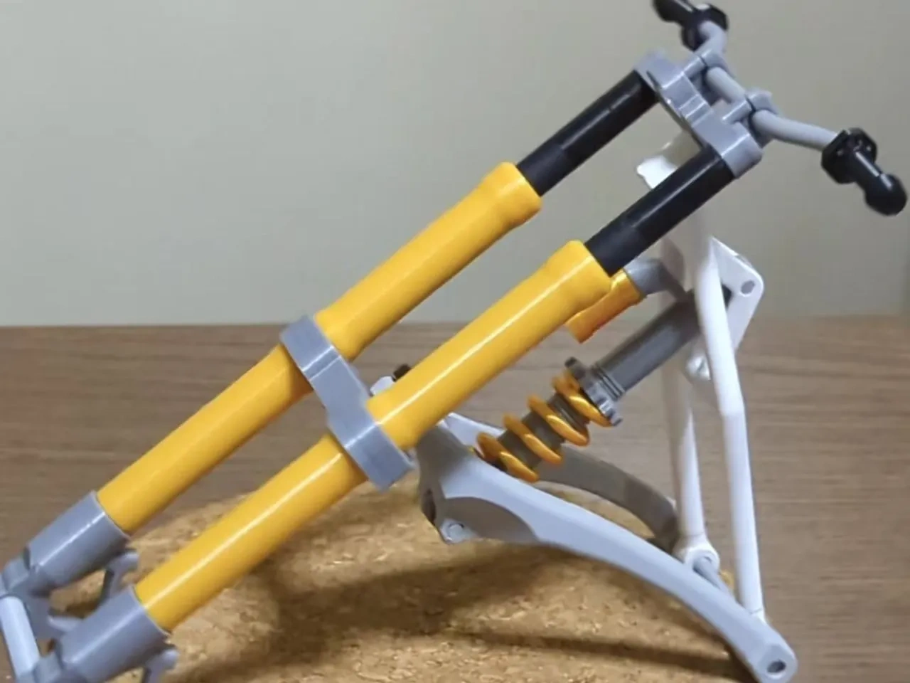 BMW Telelever Front Suspension Model by Thomas - MakerWorld