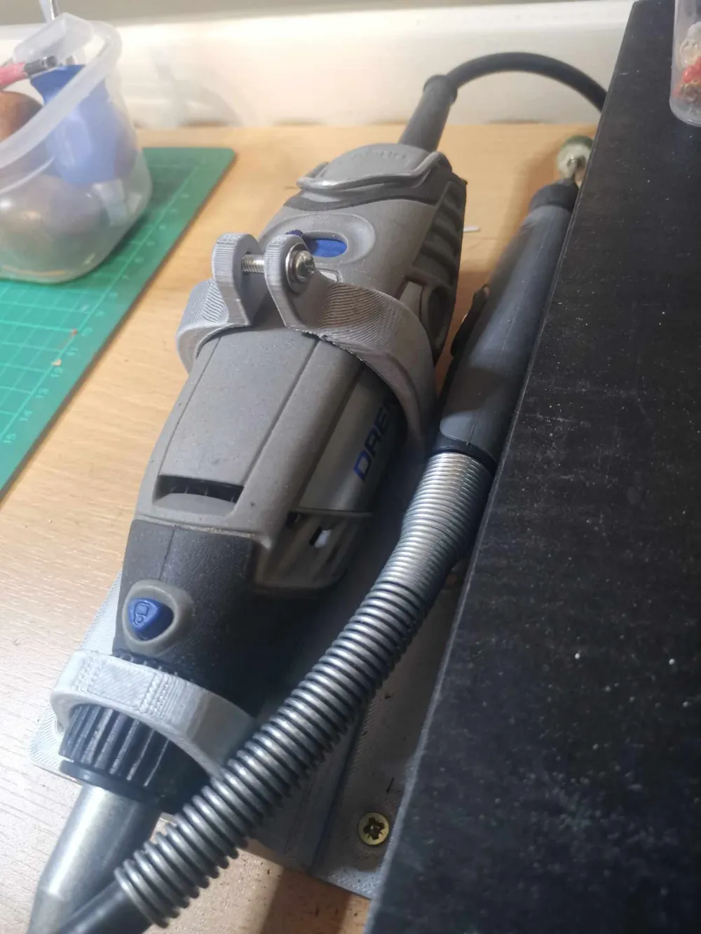 Support de fixation pour arbre flexible Dremel 3000 avec ventilation par Valentine_Instruments ...