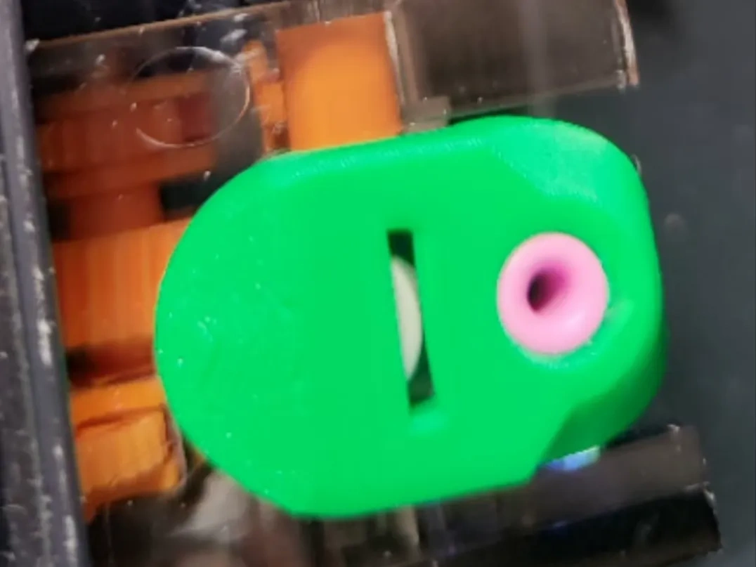 AMS feed port protection Remixed by 依米花开在石头 - MakerWorld