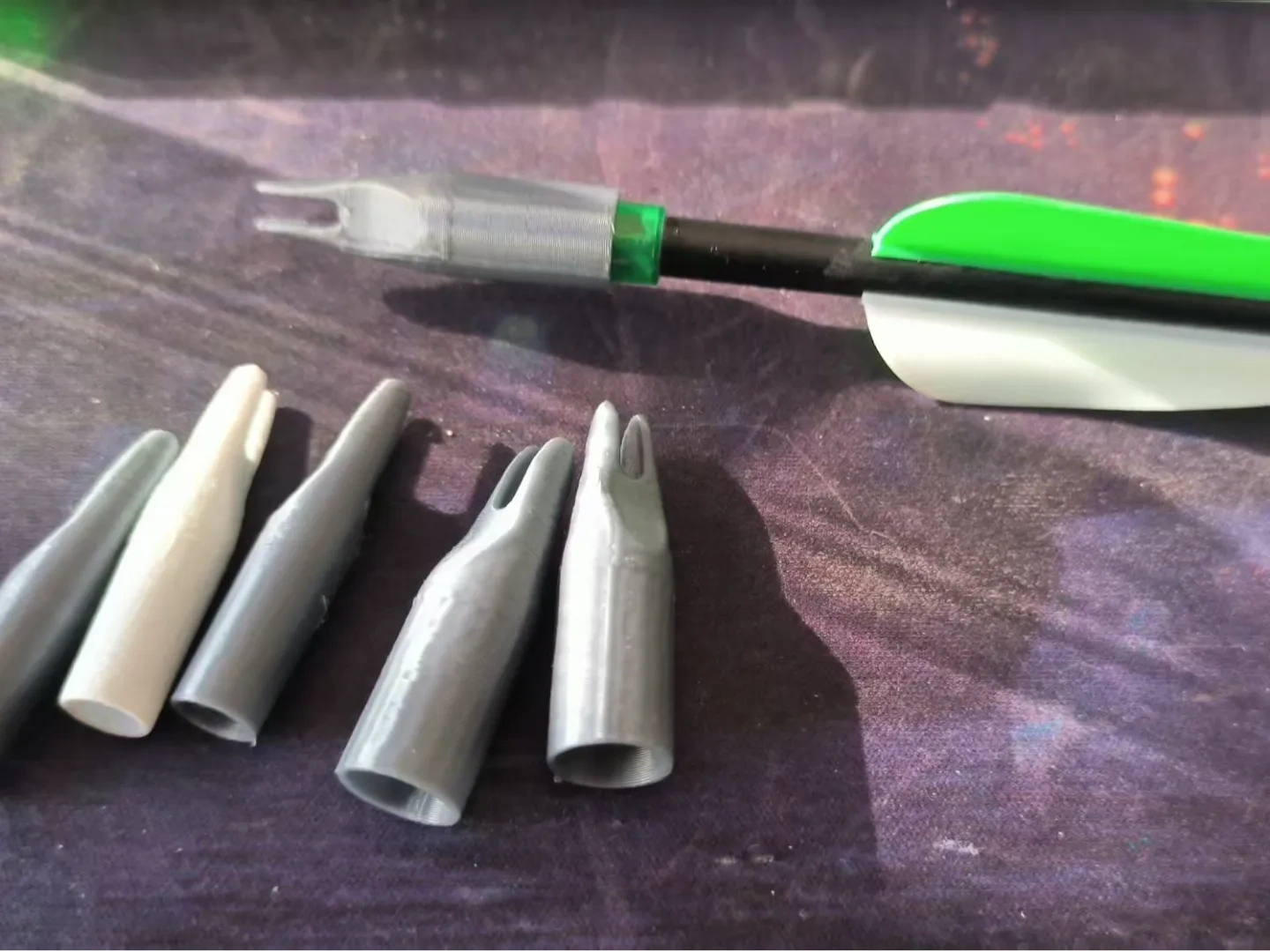 Recurve bow nock, inner diameter 6mm/8mm, fits on the arrow shaft by 萨特 ...