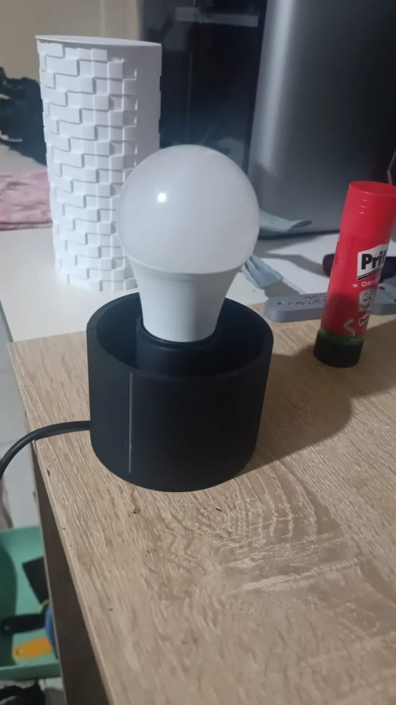 E27 LED bulb lamp holder - Free 3D Print Model - MakerWorld