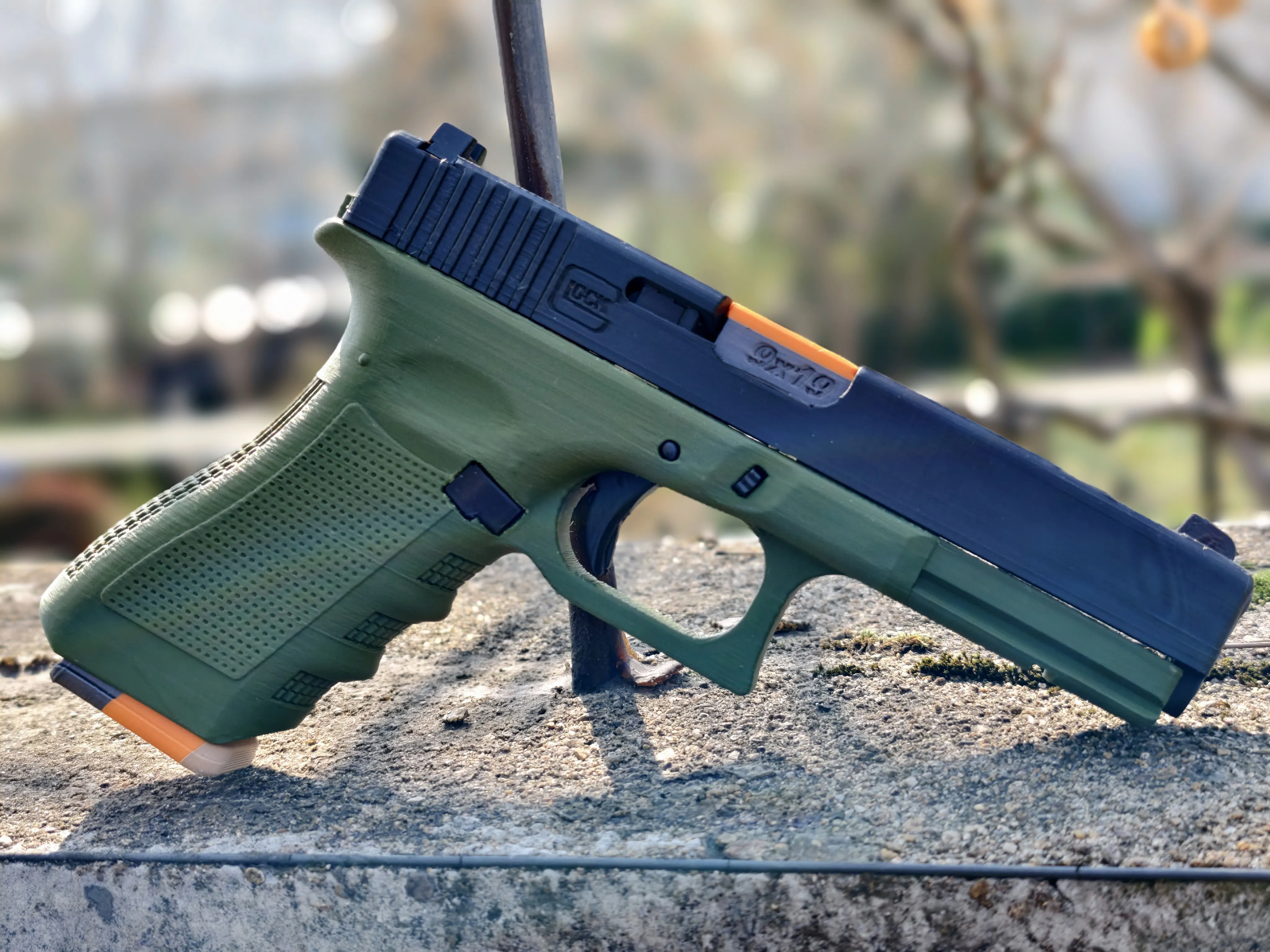 Glock G18c Toy pistol(No move or launch) - Free 3D Print Model - MakerWorld