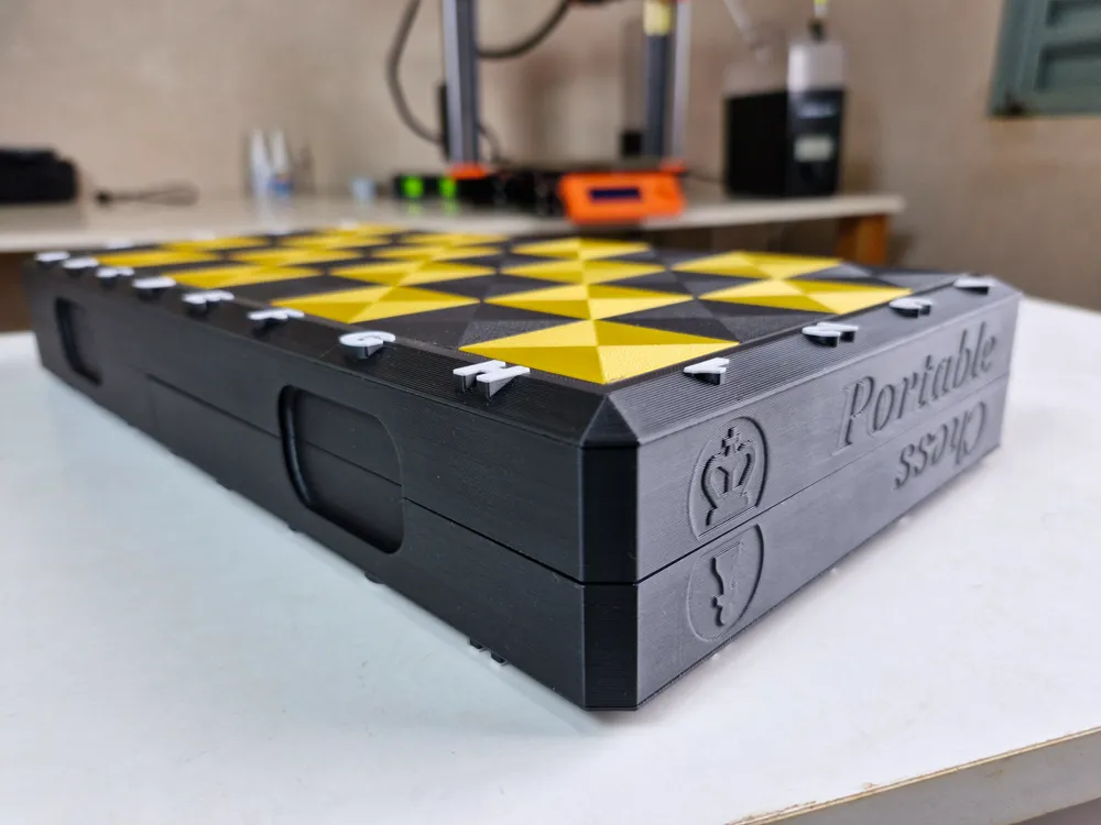 Tabuleiro de Xadrez por Radical MakerMakerWorld: Baixe modelos 3D gratuitos