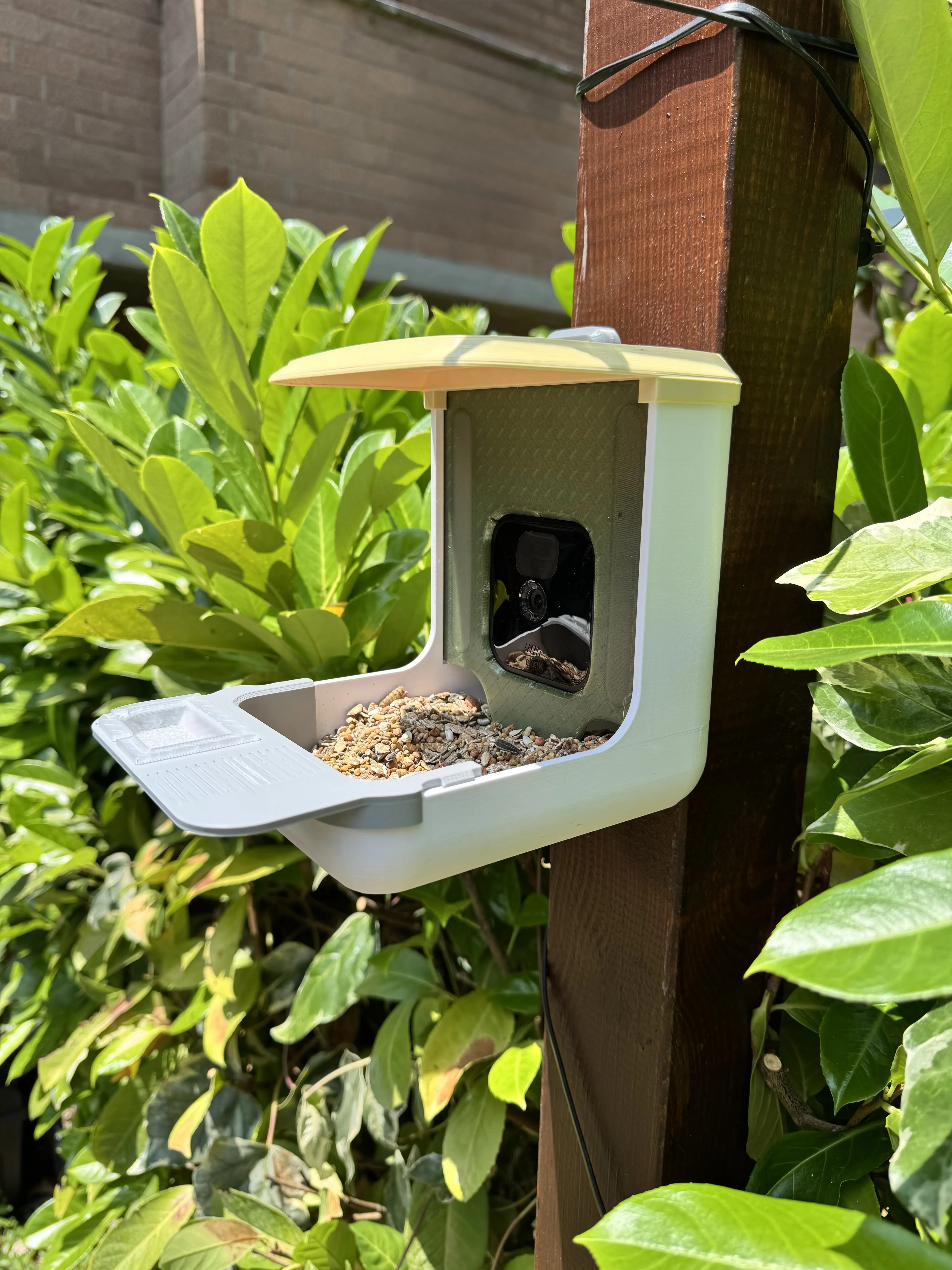 Smart Bird Feeder with Integrated Wifi Camera - Free 3D Print Model ...
