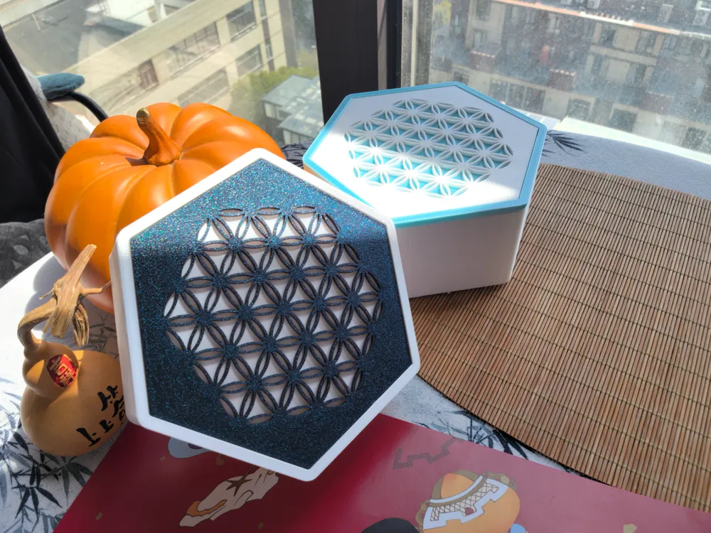 Stackable, Customizable Hexagonal Boxes Remixed by INWXID - MakerWorld