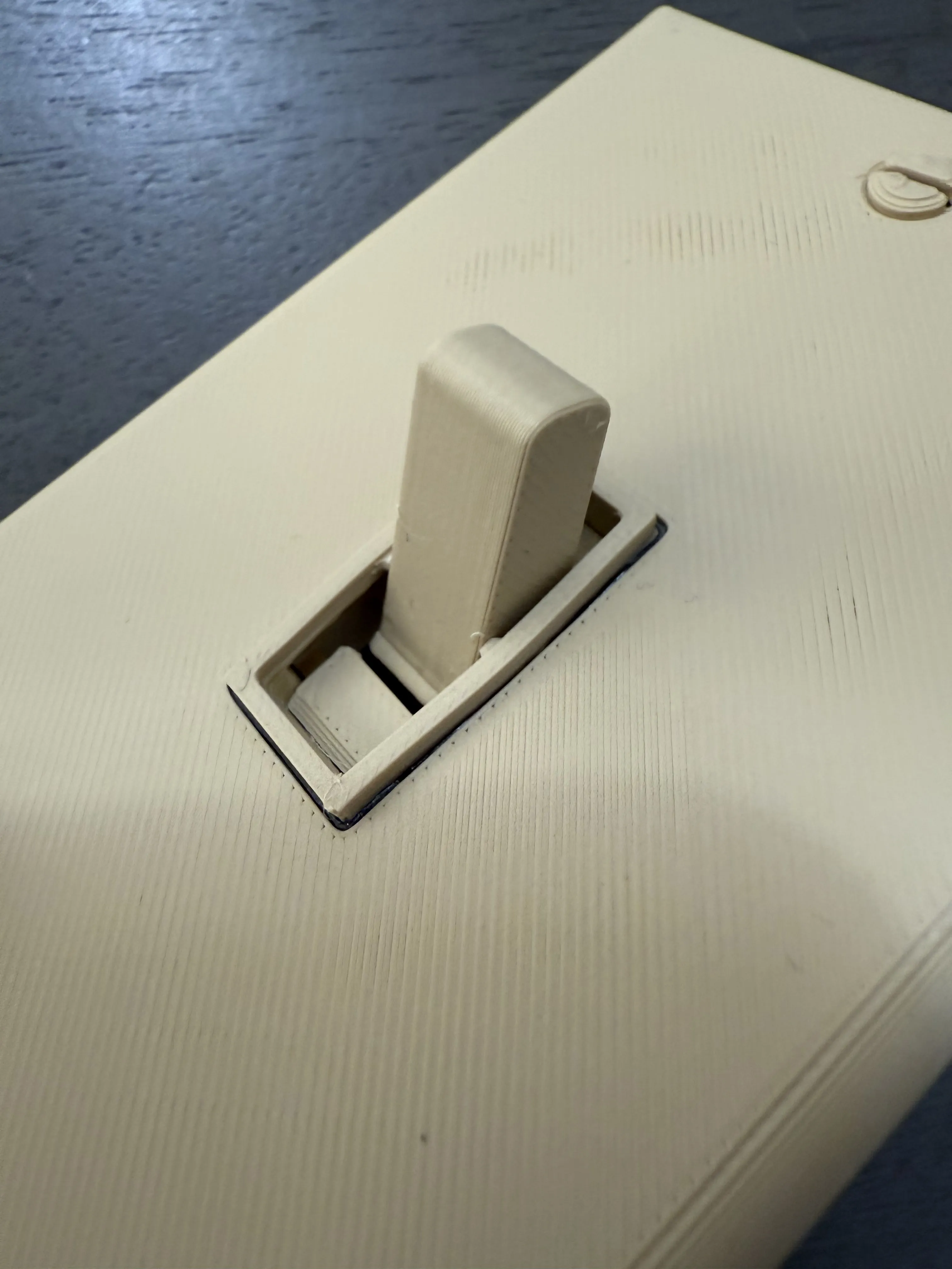 Ultrarealistic Fake Light Switch - Moves like real - Free 3D Print ...