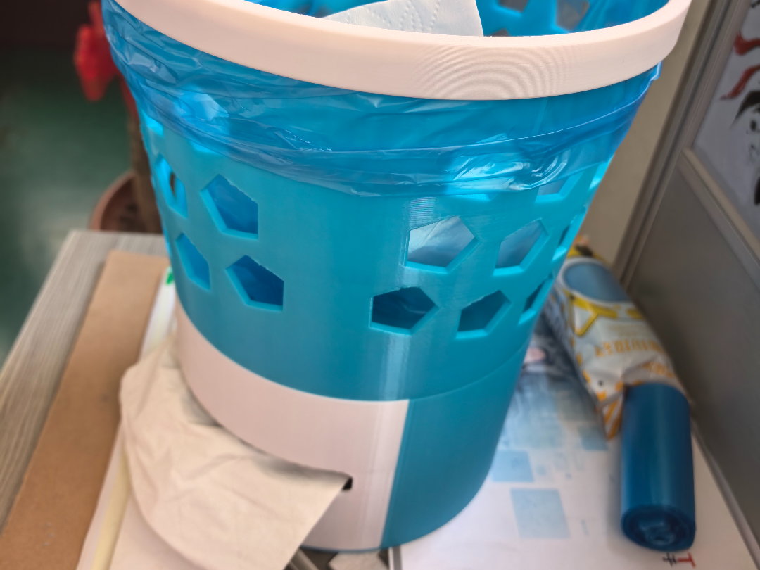 Tissue box with mini trash can, a desk essential for the office, the ...
