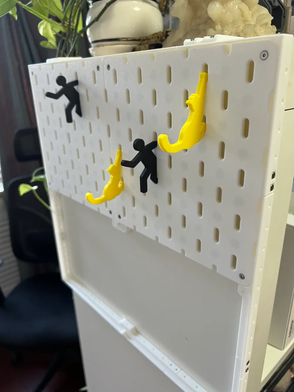 Infinitely Expandable Skadis Pegboard by zysparta - MakerWorld