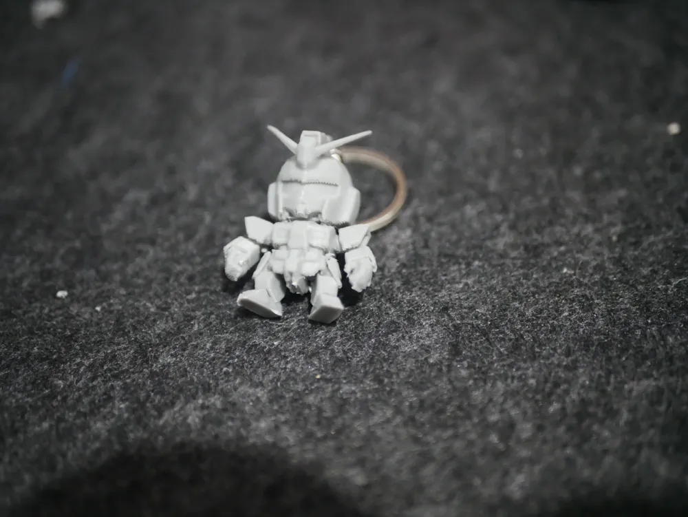 Miniature Gundam Robot Pendant by Chocobo - MakerWorld
