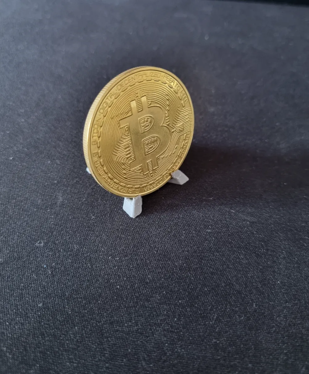Bitcoin coin stand/display - Free 3D Print Model - MakerWorld