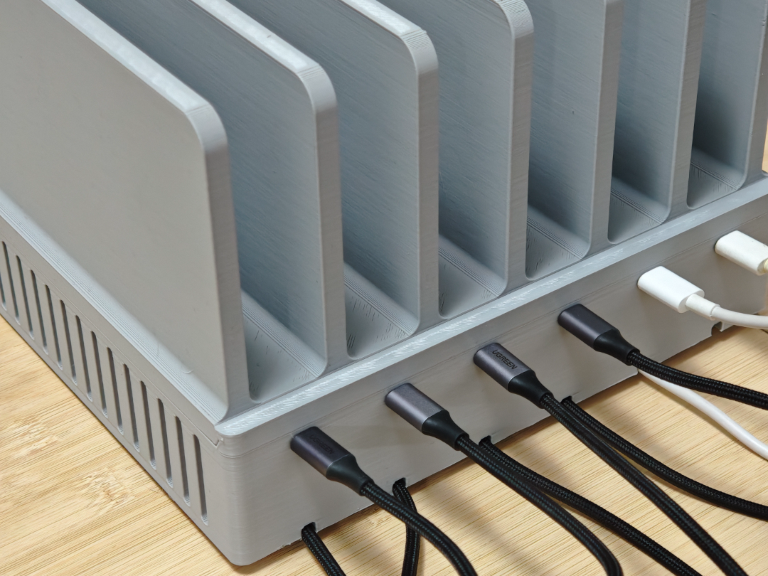 (Over-engineered) Laptop Charging Station by delock MakerWorld ...