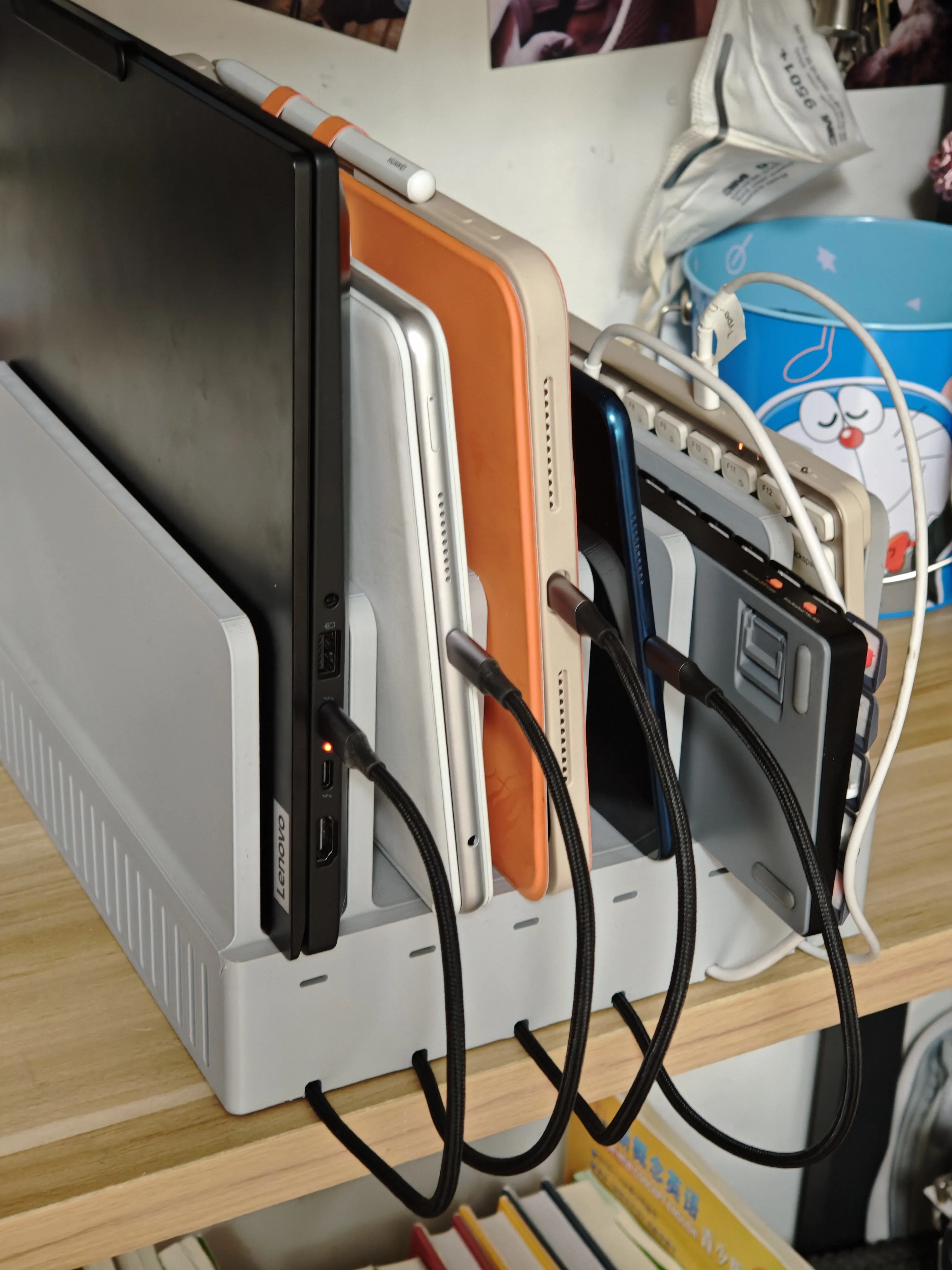 (Over-engineered) Laptop Charging Station by delock MakerWorld ...