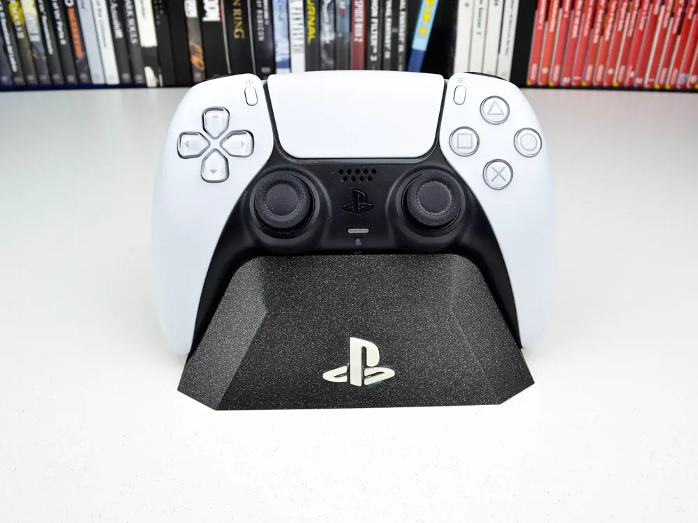 Manchester United PS5 Controller Stand Remixed by 3dPrinterman MakerWorld: Download Free 3D Models