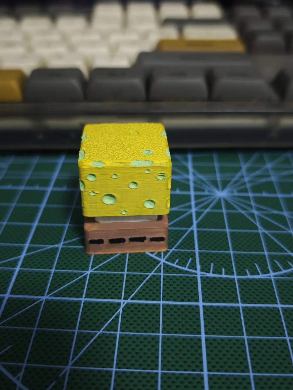 SpongeBob Fidget Button by 谢bro - MakerWorld