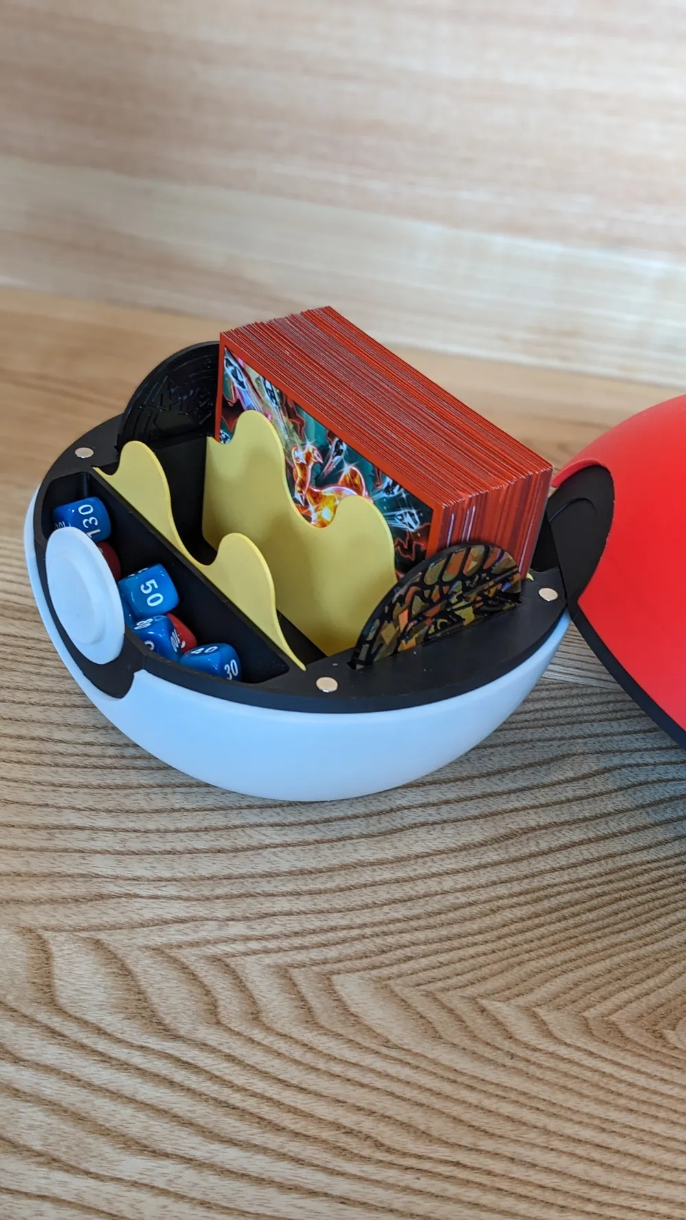 Pokémon TCG Poké Ball Storage Box! by PrintEMoi - MakerWorld