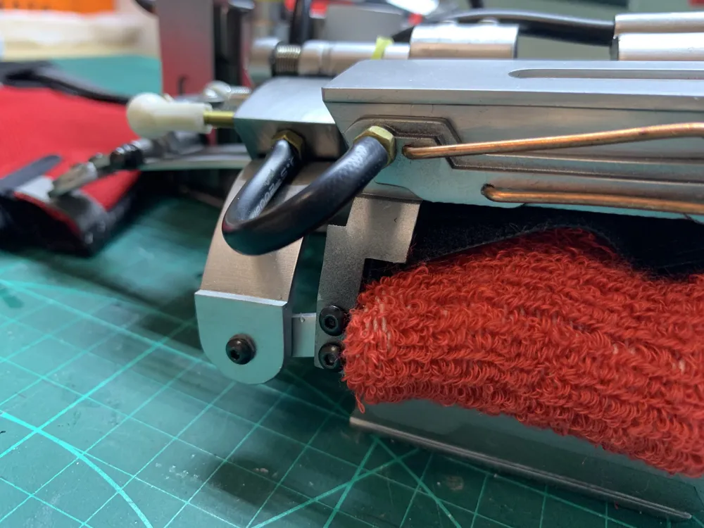 Highly recreates the homemade web-shooter from Spider-Man: Homecoming ...