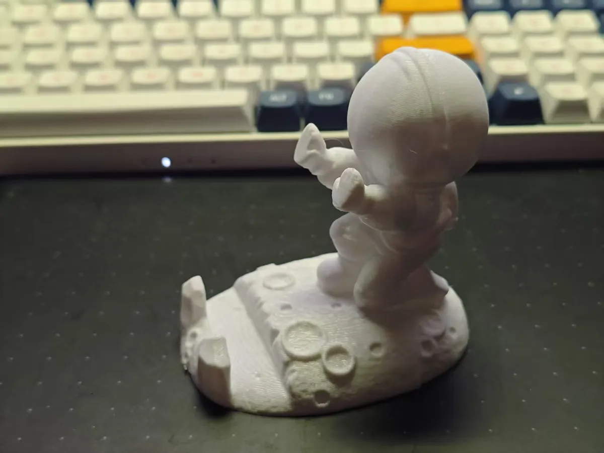 Soporte para teléfono con forma de astronauta, corrige imperfecciones ...