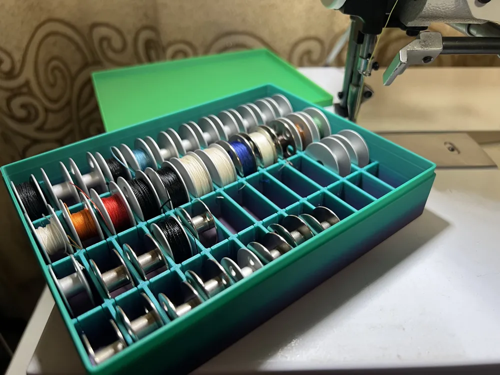 Sewing Machine Spool Storage Box Sewing Machine Bobbins 1341 Sewing ...