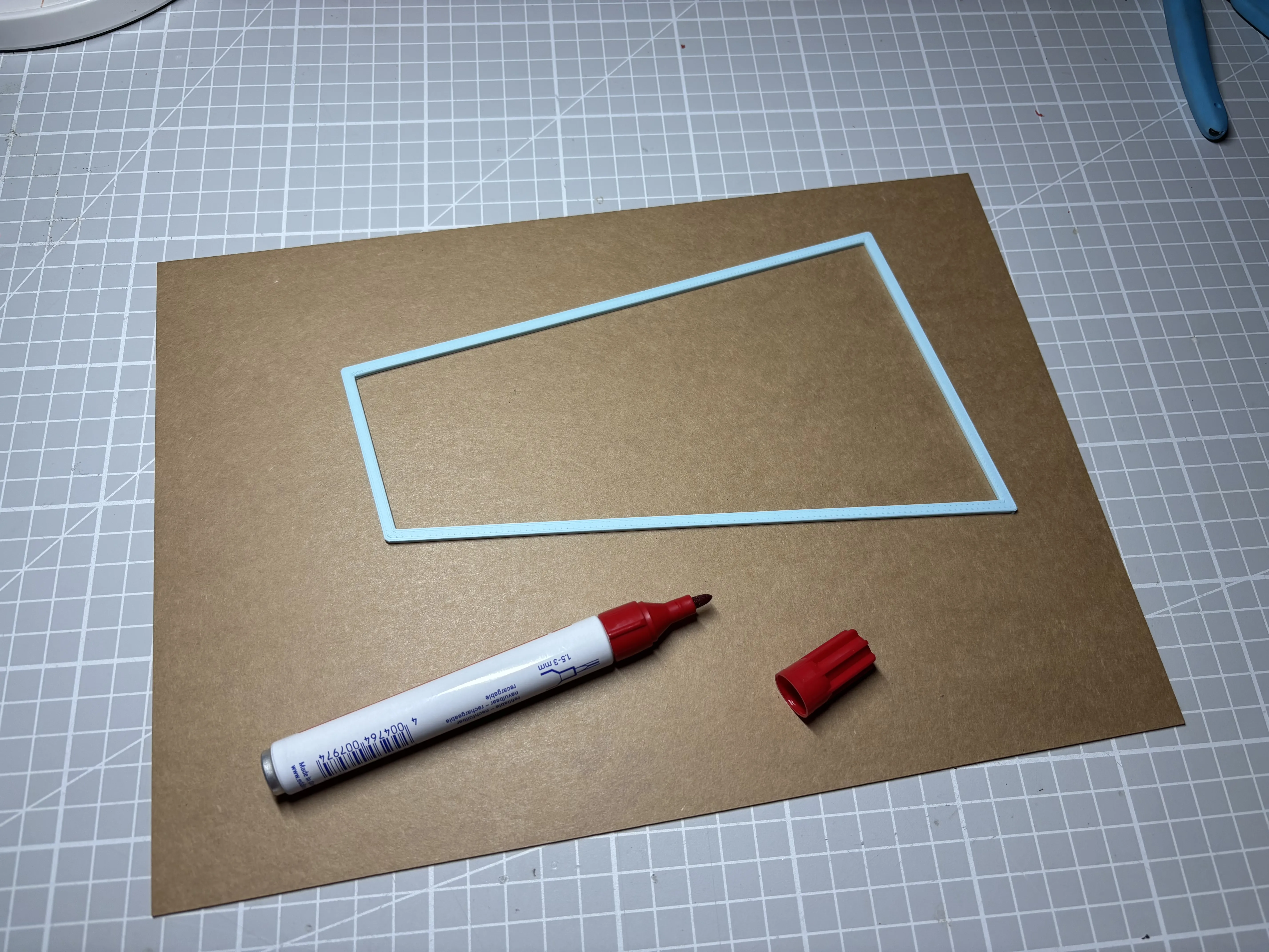 Coin Pusher Royal - Free 3D Print Model - MakerWorld