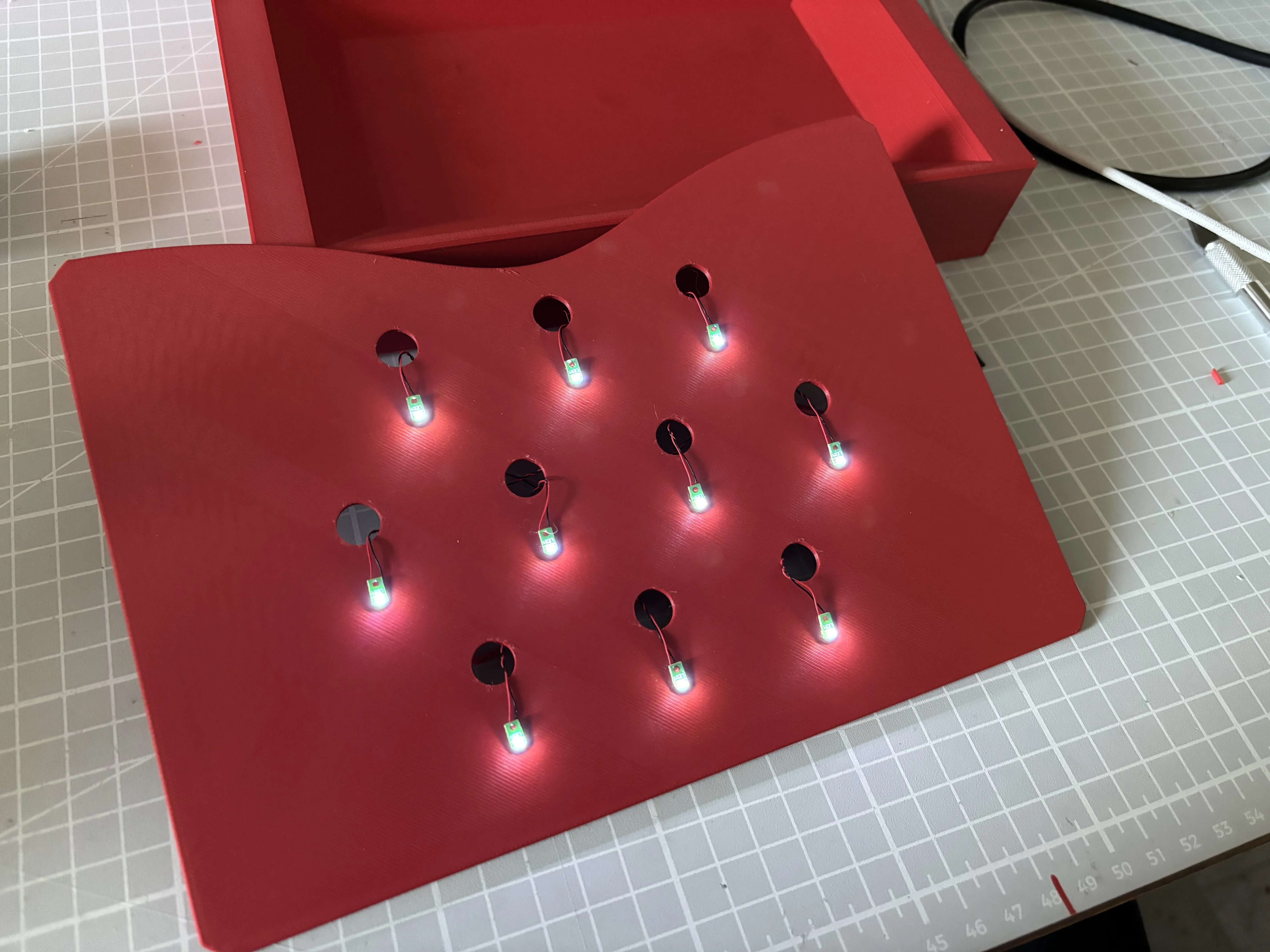 Coin Pusher Royal - Free 3D Print Model - MakerWorld