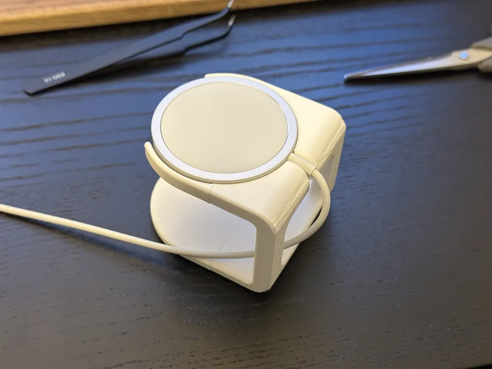 MagSafe Mount by monokeith MakerWorld: Download Free 3D Models