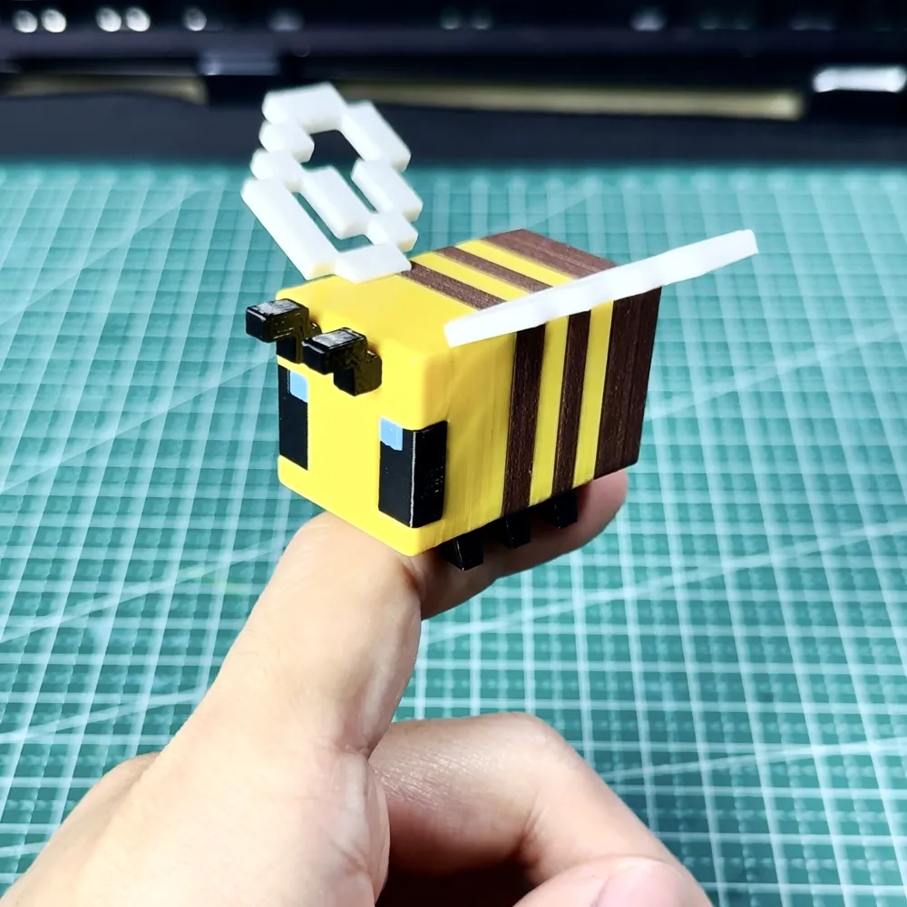 Minecraft—bee - Free 3D Print Model - MakerWorld