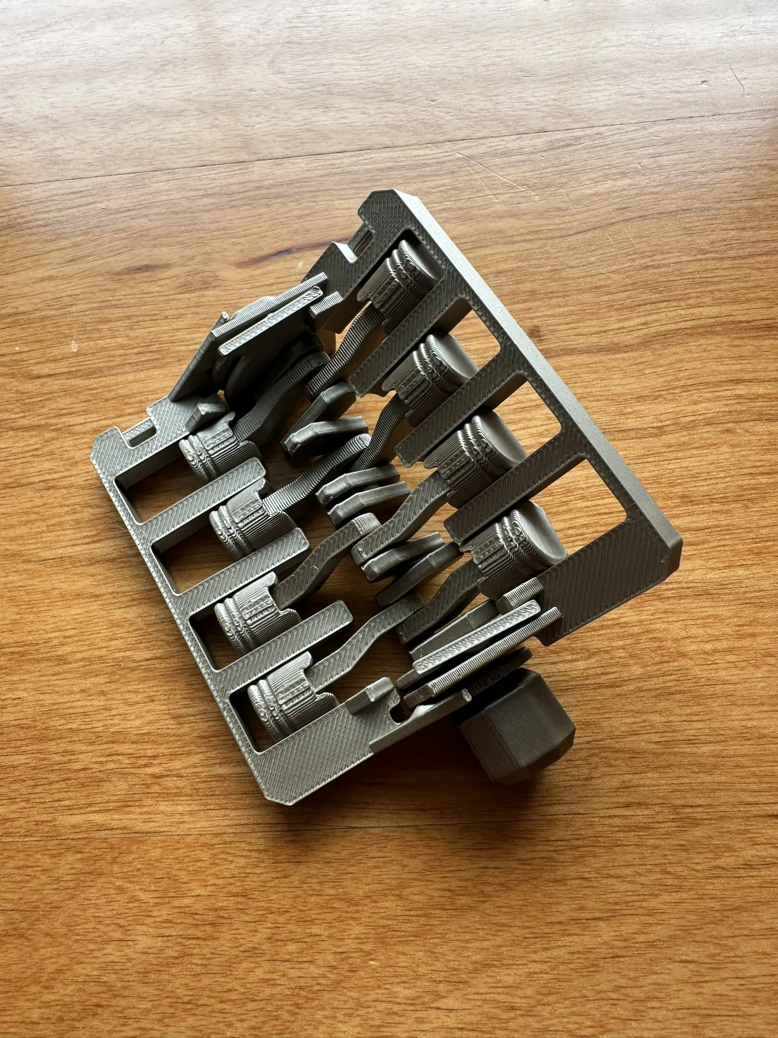 Print-in-place v8 engine fidget - Free 3D Print Model - MakerWorld