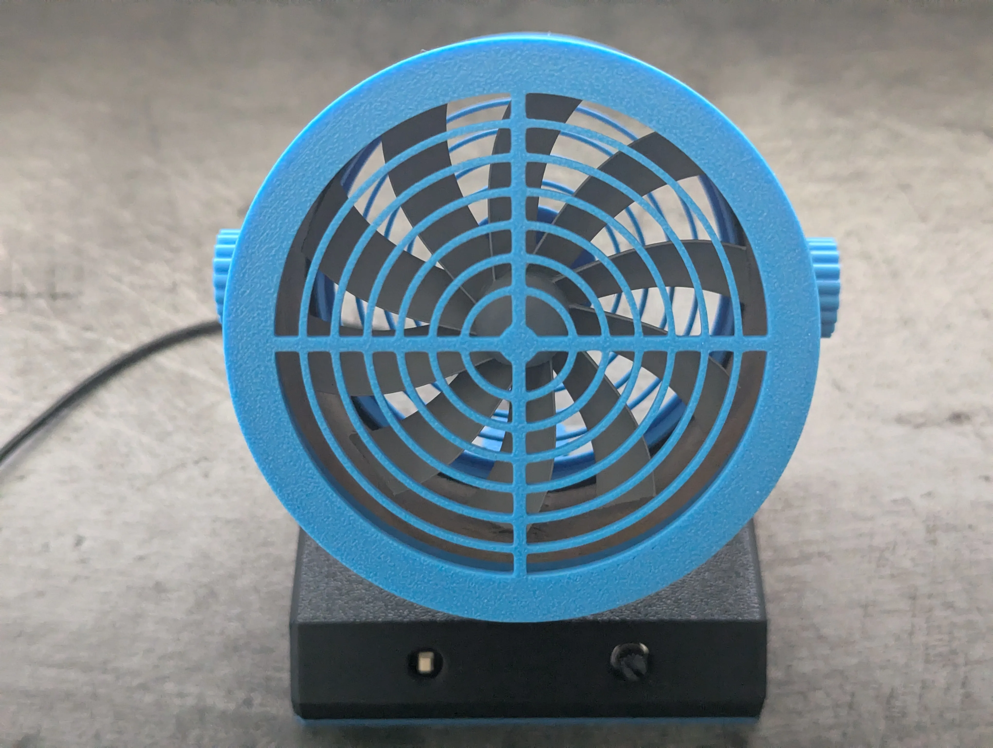 The Spool Fan by Fletch MakerWorld: Download Free 3D Models
