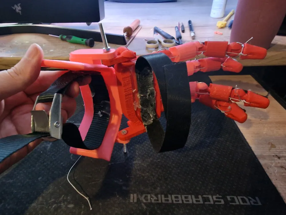 Wrist powered simple prosthetic arm by JerzkuMakerWorld: Download Free ...